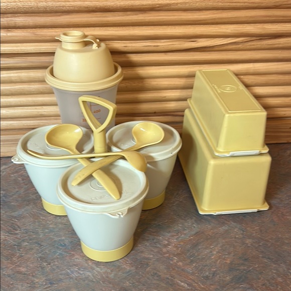 Tupperware | Dining | Vintage Cream And Yellow Kitchen Set Tupperware ...